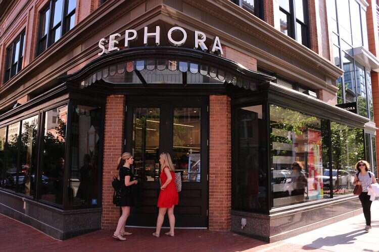 Huda Beauty scandal continues with Sephora's dramatic decision