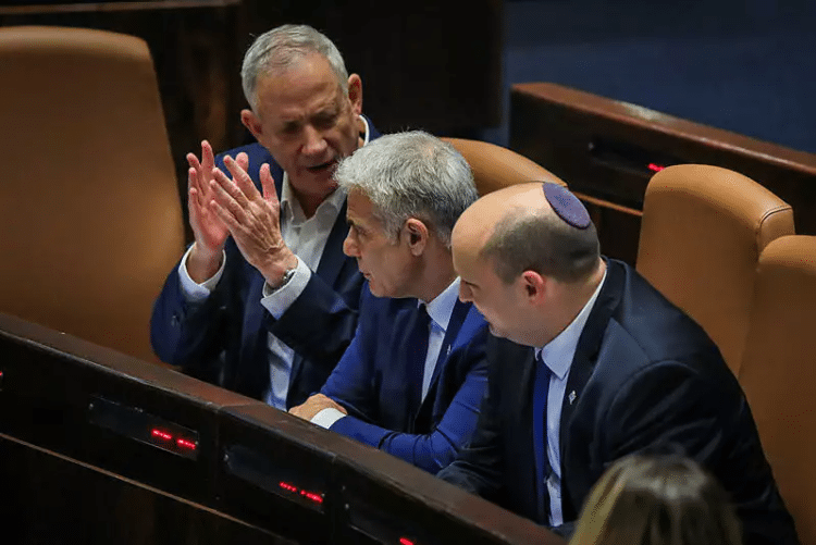 Bennett, Lapid merge parties ahead of Israel elections | Israel Hayom